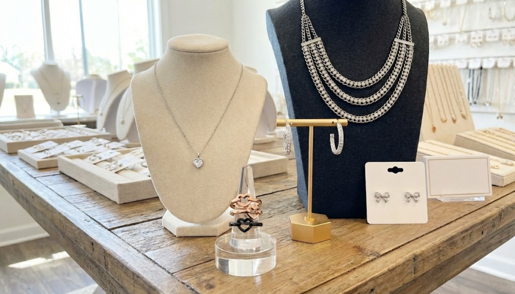 Top 5 Fashion Jewelry Must-Haves for Every New Retailer - Cerijewelry